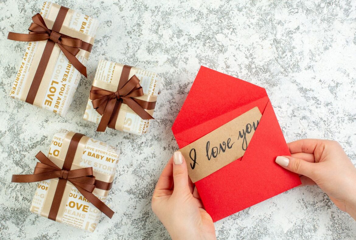 Crafting Heartfelt Love Messages for Your Husband – blissfulties