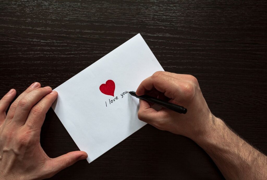 Crafting Heartfelt Love Messages for Your Husband – blissfulties