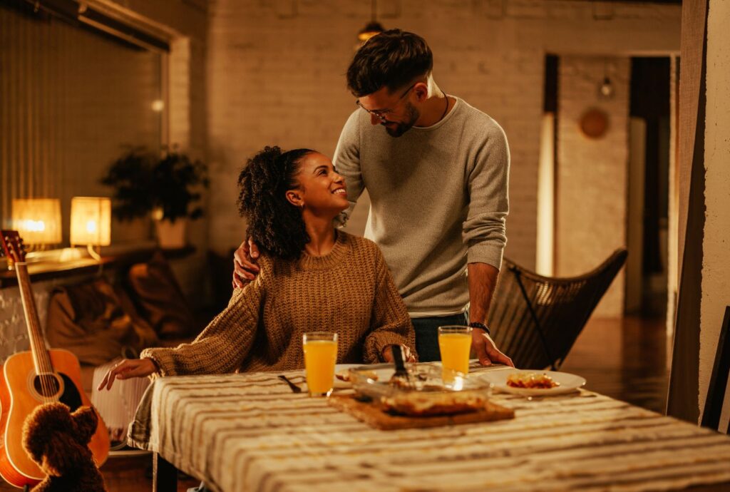 16 Fun and Romantic Virtual Date Ideas for Long Distance Couples ...