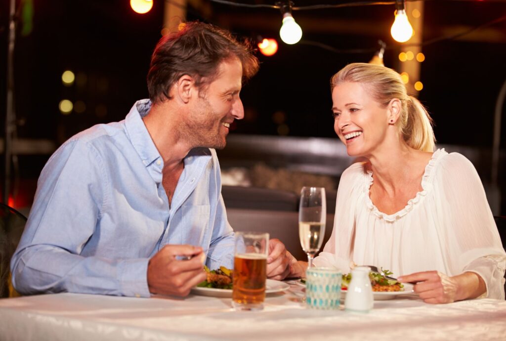 What Are ESFP Relationships? Key Traits and Tips – blissfulties